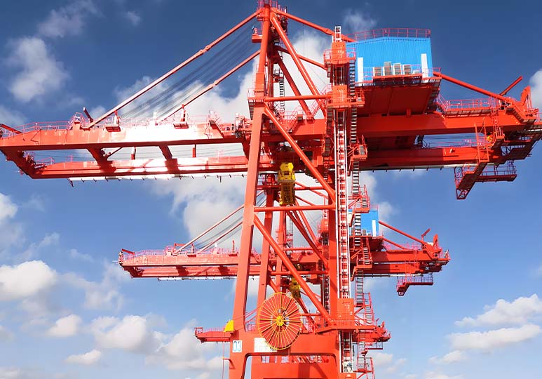 Quay Crane STS Container Lifting - Nucleon Crane